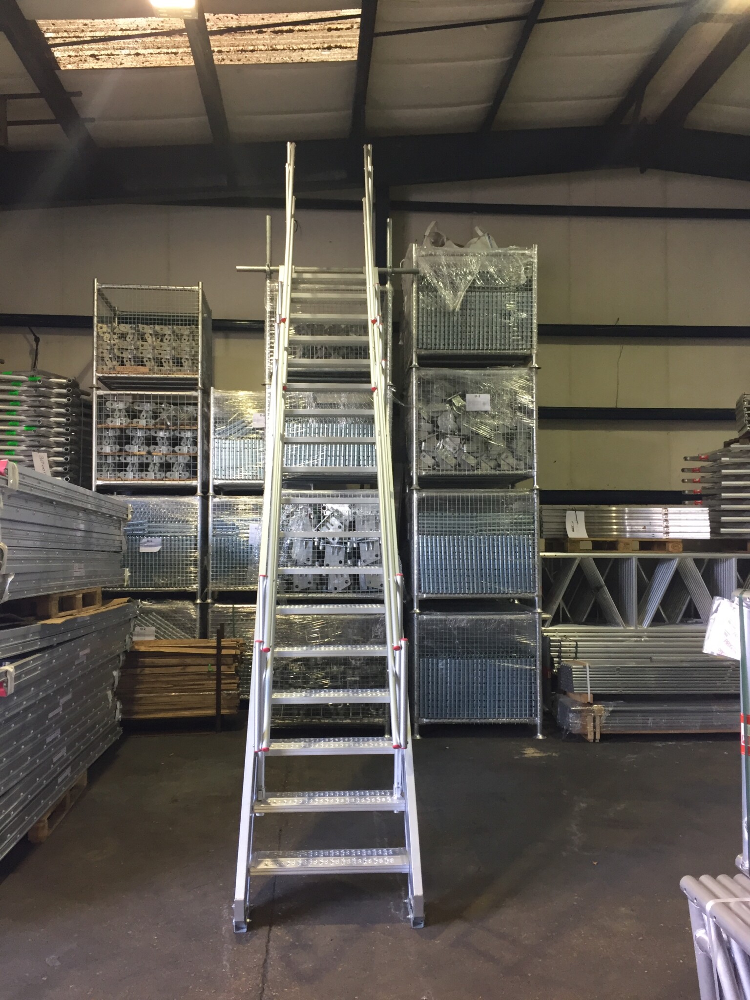 Trap uitschuifbaar van min 557mm tot max 4146mm - Ranger trap - Werfix